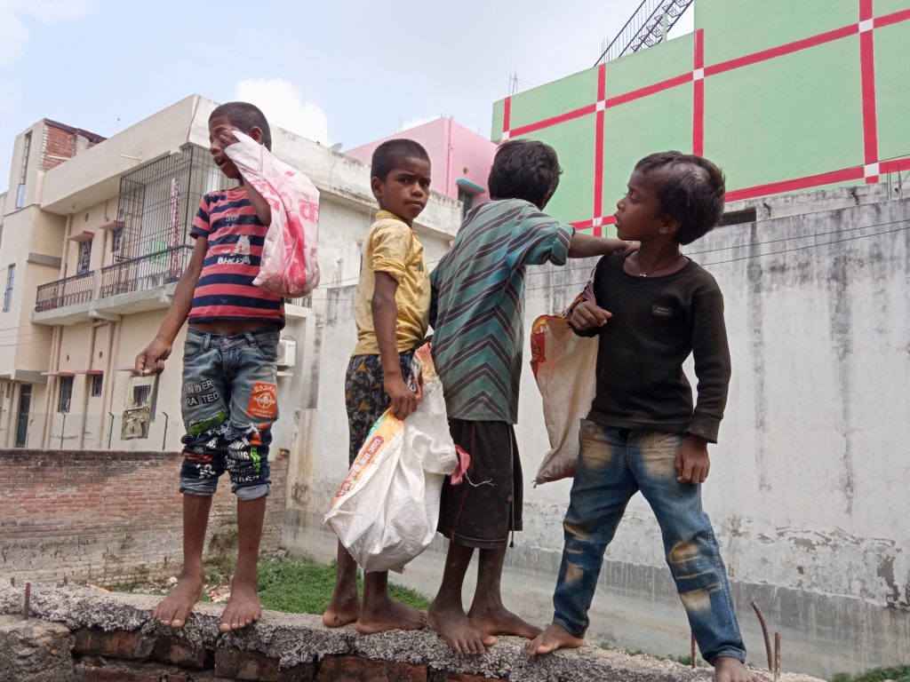 Amid Covid-19 lockdown, Mushar children in Bihar collect rats to feed ...